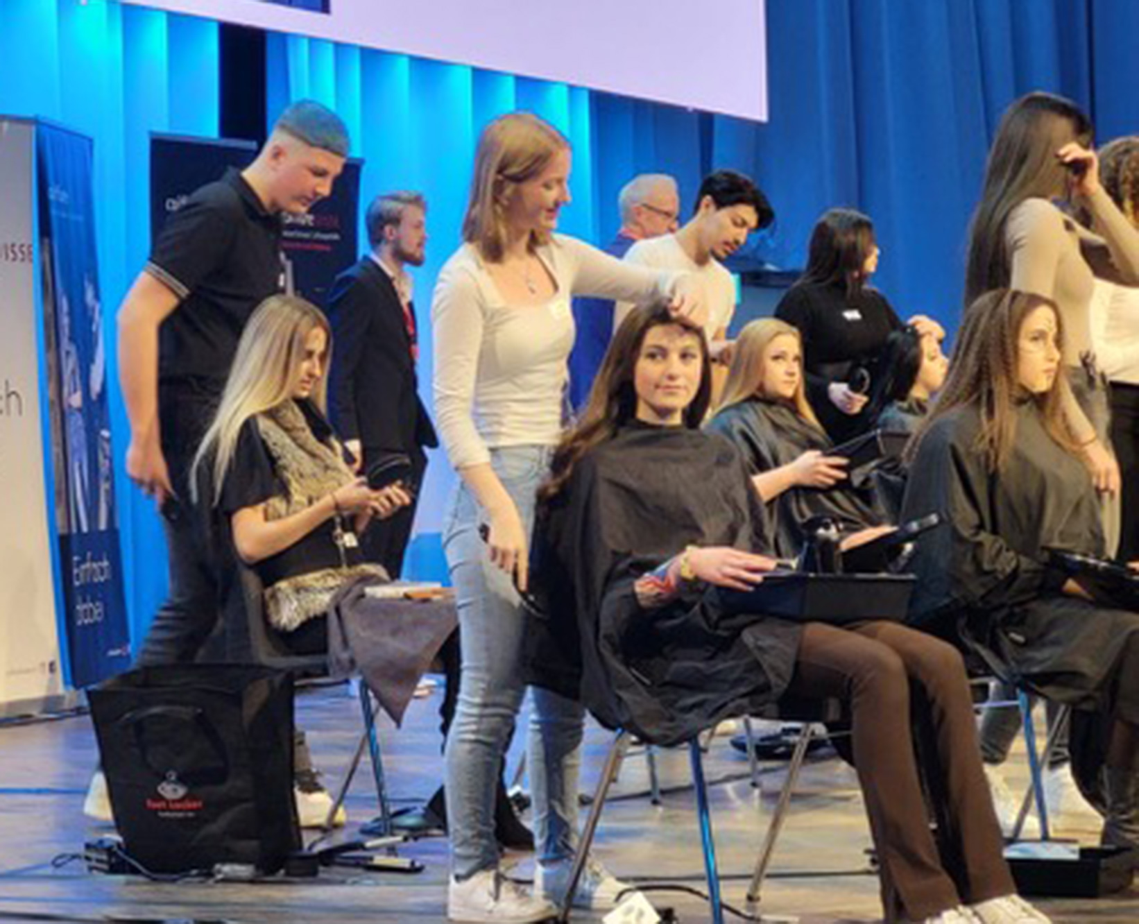 Unsere Lernende Judith im Interview - Kopfstand